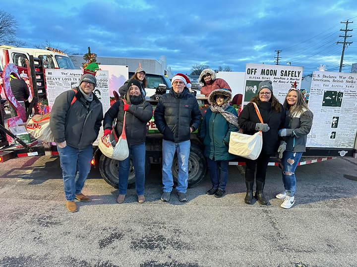 News participates in holiday parade | News, Sports, Jobs - The Alpena News